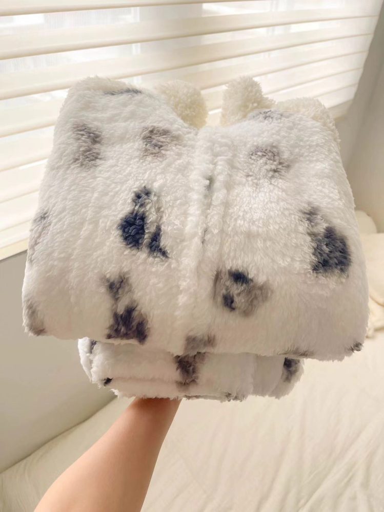 Soft Plush Fleece Pajamas with Animal Print - warmym
